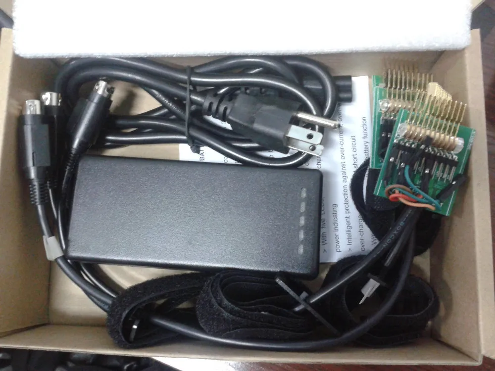 Universal External Laptop Notebook Battery Charger With 4 Universal ...
