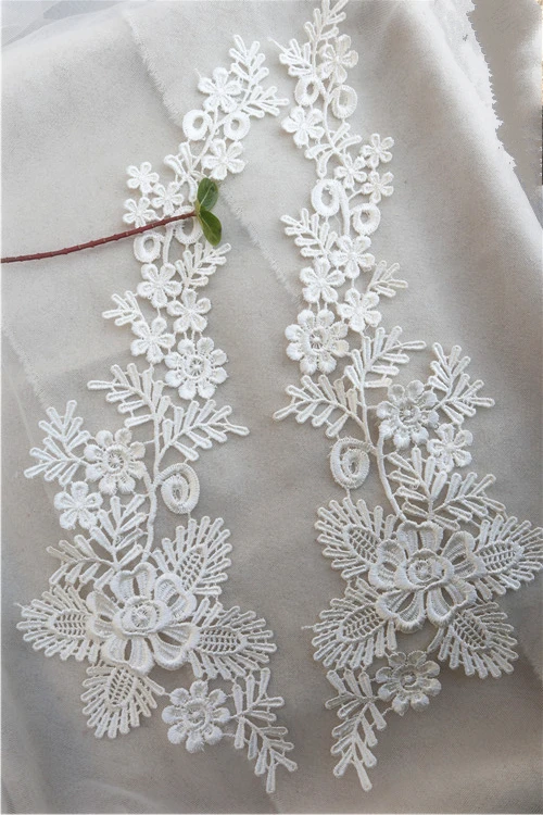 Floral Lace Appliques Off White Venice Embroidered Lace Collar Appliques For Bridal Dress
