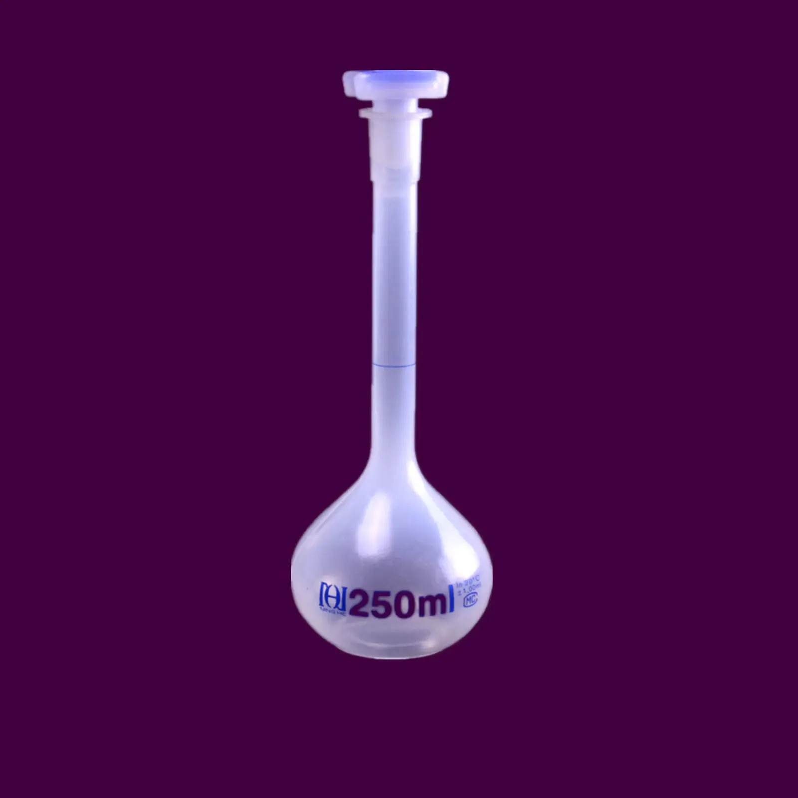 250mL-Polypropylene-Volumetric-Flask-W-Stop-PP-Plastic-Bottle.jpg
