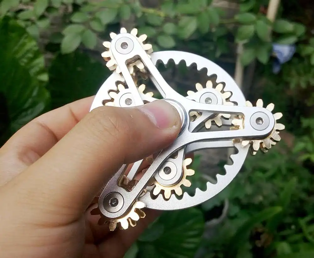 Fidget Spinner Metal Brass gear Finger Spinner silvery hand spinner EDC ...