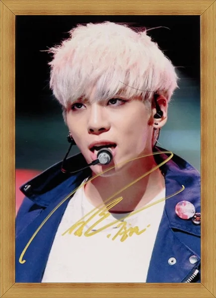 SHINEE Jong Hyun autographed hand signed original photo 6 inches free ...