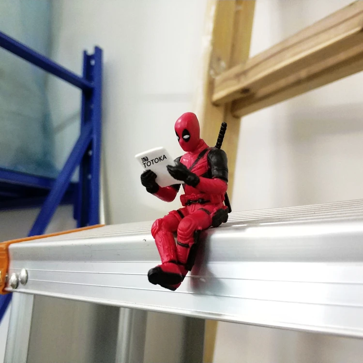 Mini Deadpool 2 PVC Action Figure Collectible Model Toy Computer Screen ...