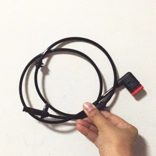 parts OE No 2075400317 A2075400317 ABS wheel speed sensor A 207 540 ...