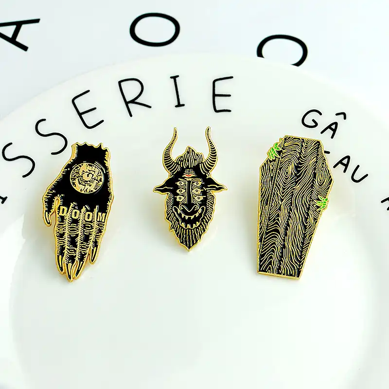 Black DOOM Hand Enamel Brooch Six eyed Cow Head Demon Mask Pin Vampire ...