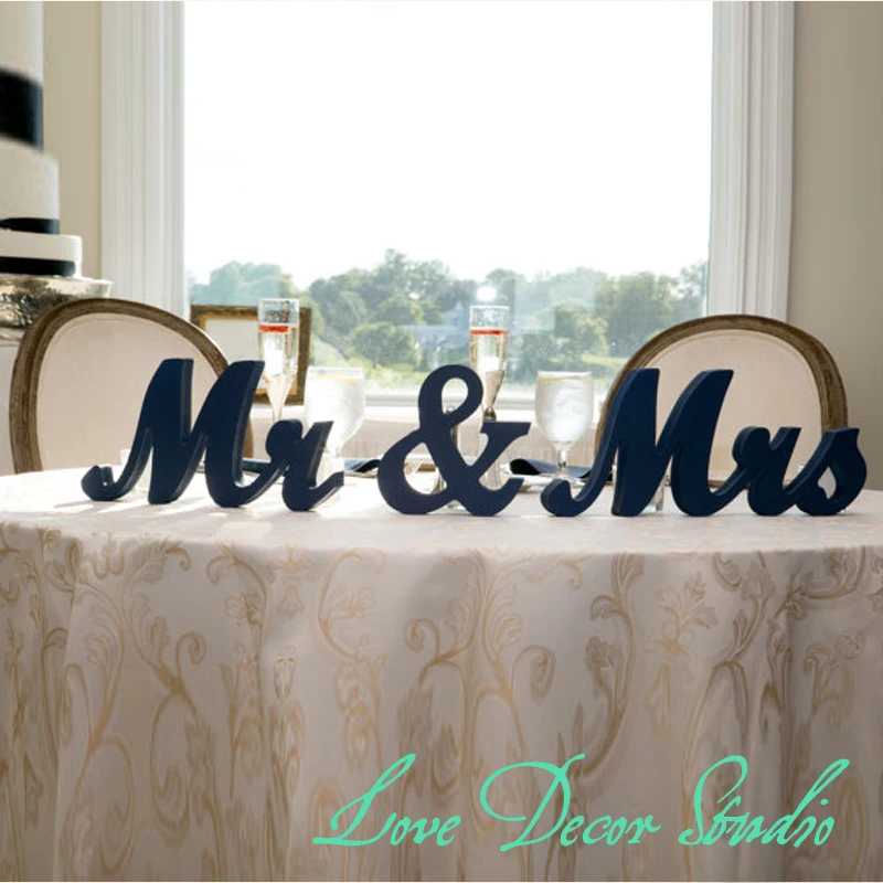 mr &mrs sign Mr Mrs Wedding Table Signs for Sweetheart Table Decor ...