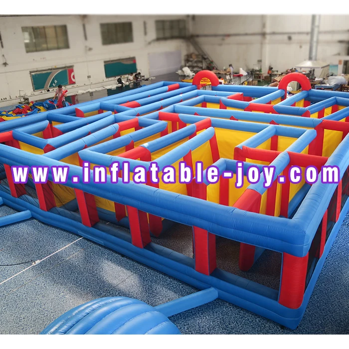 Juego deportivo de laberinto inflable gigante, arena de etiqueta de ...