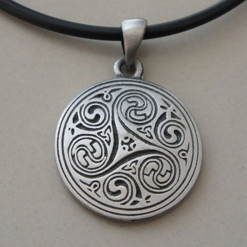 Triskelion Merlin
