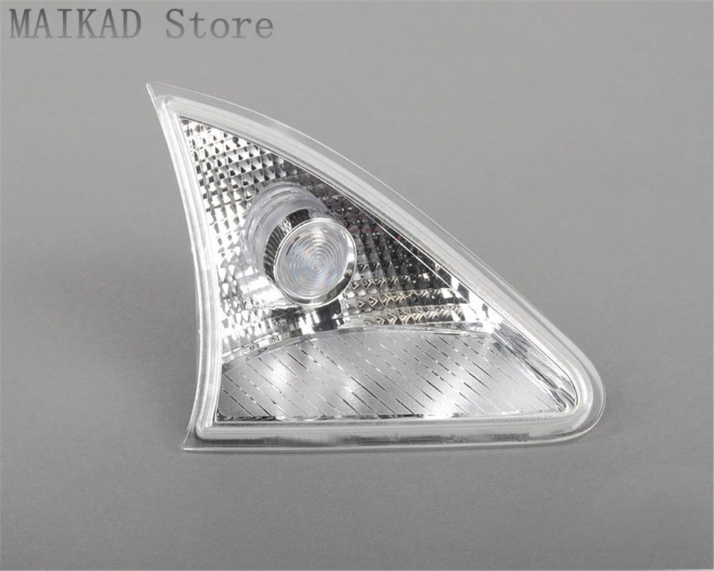 メルセデスベンツw251r280 r300 r320 r350 r500 r550 r63 r400 a2518201056用ヘッドライトの隣 ...