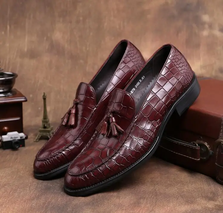 Slip-on Pointed Toes Men's Dress Shoes Diamond-type Lattice Tassels ...