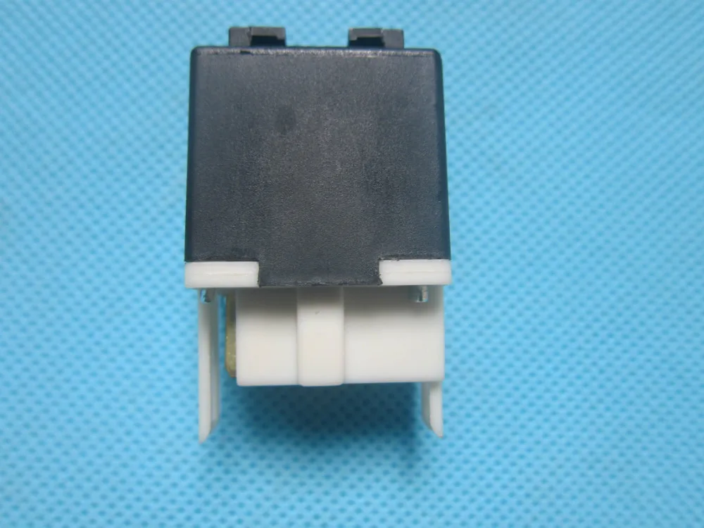 fuel pump relay for mazda 323 family protege mazda premacy MX-5 mazda 2 ...