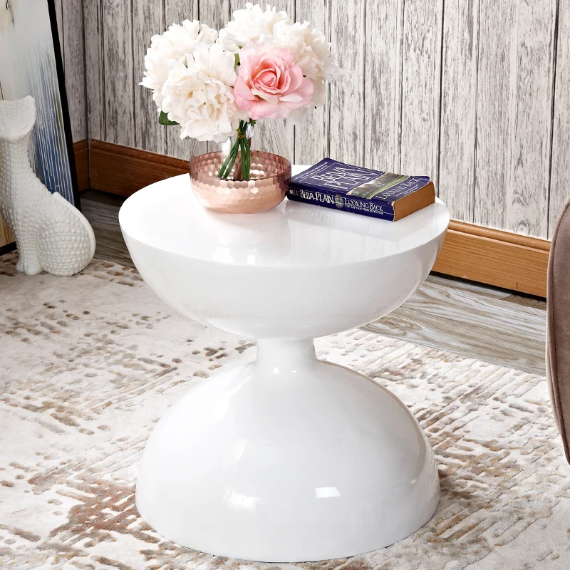 В скандинавском стиле диван угловой стол песочные часы Стильные ...