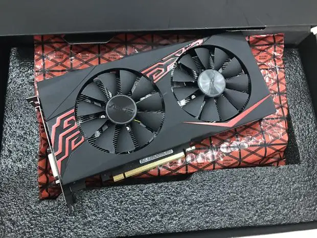 El nuevo ASUS GTX1060 5g juego de pollo 1065 tarjeta gráfica