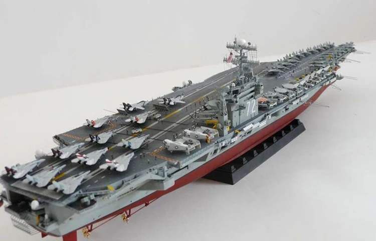 1:700 Scale USS Abraham Lincoln CVN 72 Aircraft Carrier (Summer Special ...