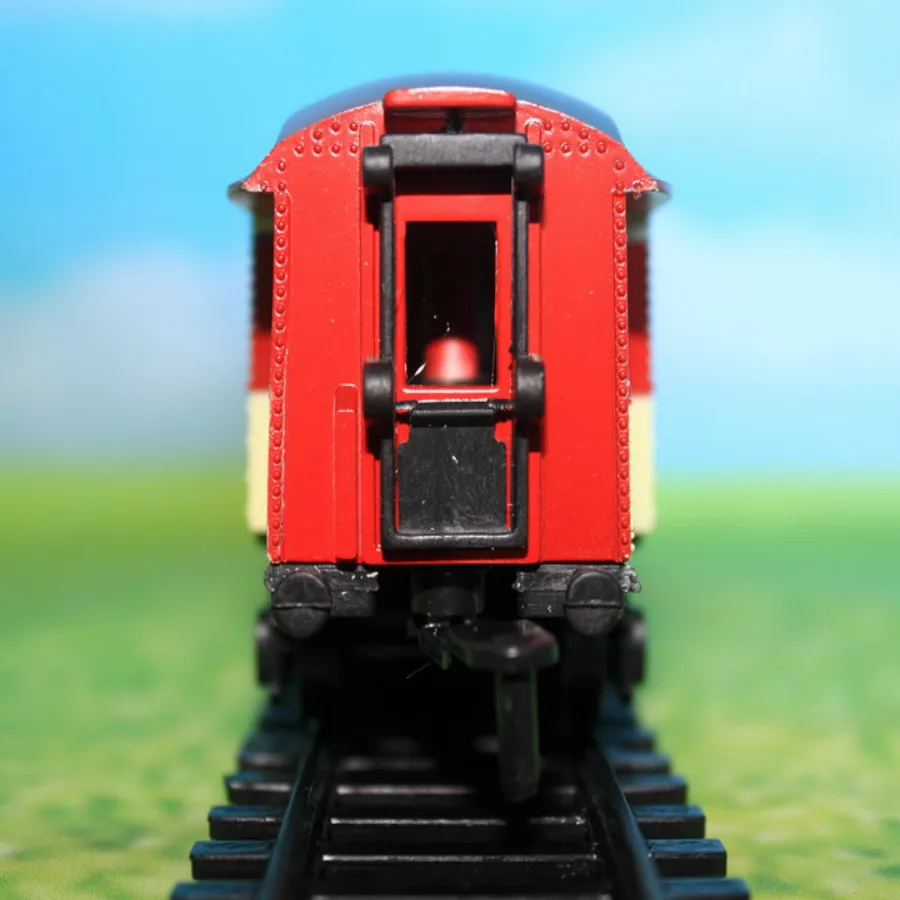 2pcs/lot Large proportion electric rail train toy carriage passenger ...