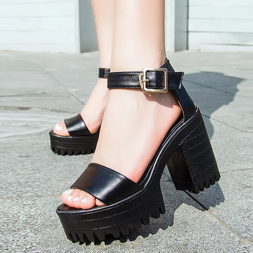 "chaussure sandale plateforme