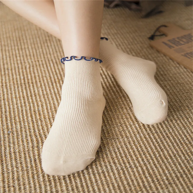 Spring New Women Cute Curling Socks Cotton Vertical Heel Bow Fashion Socks