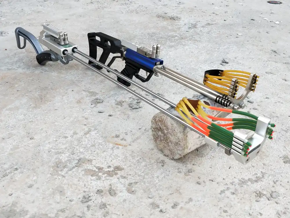 Mini Creative recanting slingshot A/B bore mechanical slingshot Outdoor ...