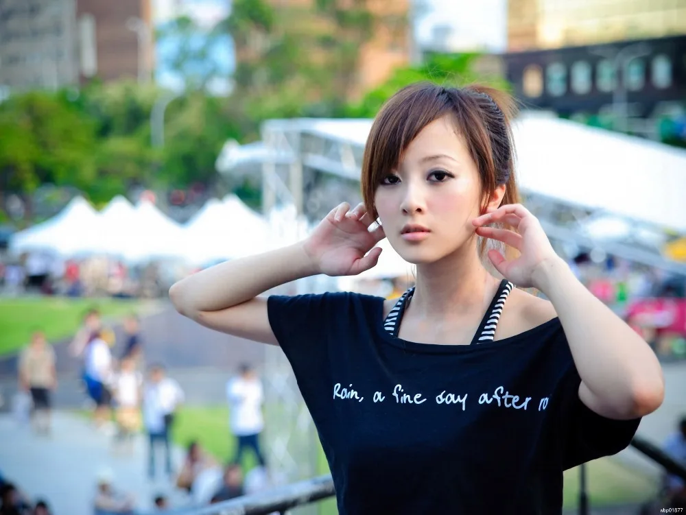 Cute Hot Asian Beauty Pretty Girl Art Huge Print Poster D4260poster Colorposters Rosesposter