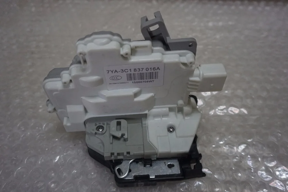 FAST-SHIPPING-FRONT-RIGHT-CENTRAL-DOOR-LOCK-LATCH-ACTUATOR-3C1837016a ...