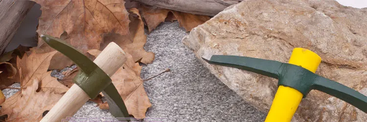 400 Grams Of Small Wooden Handle Small Pickaxe Pick Pickaxe Digging ...