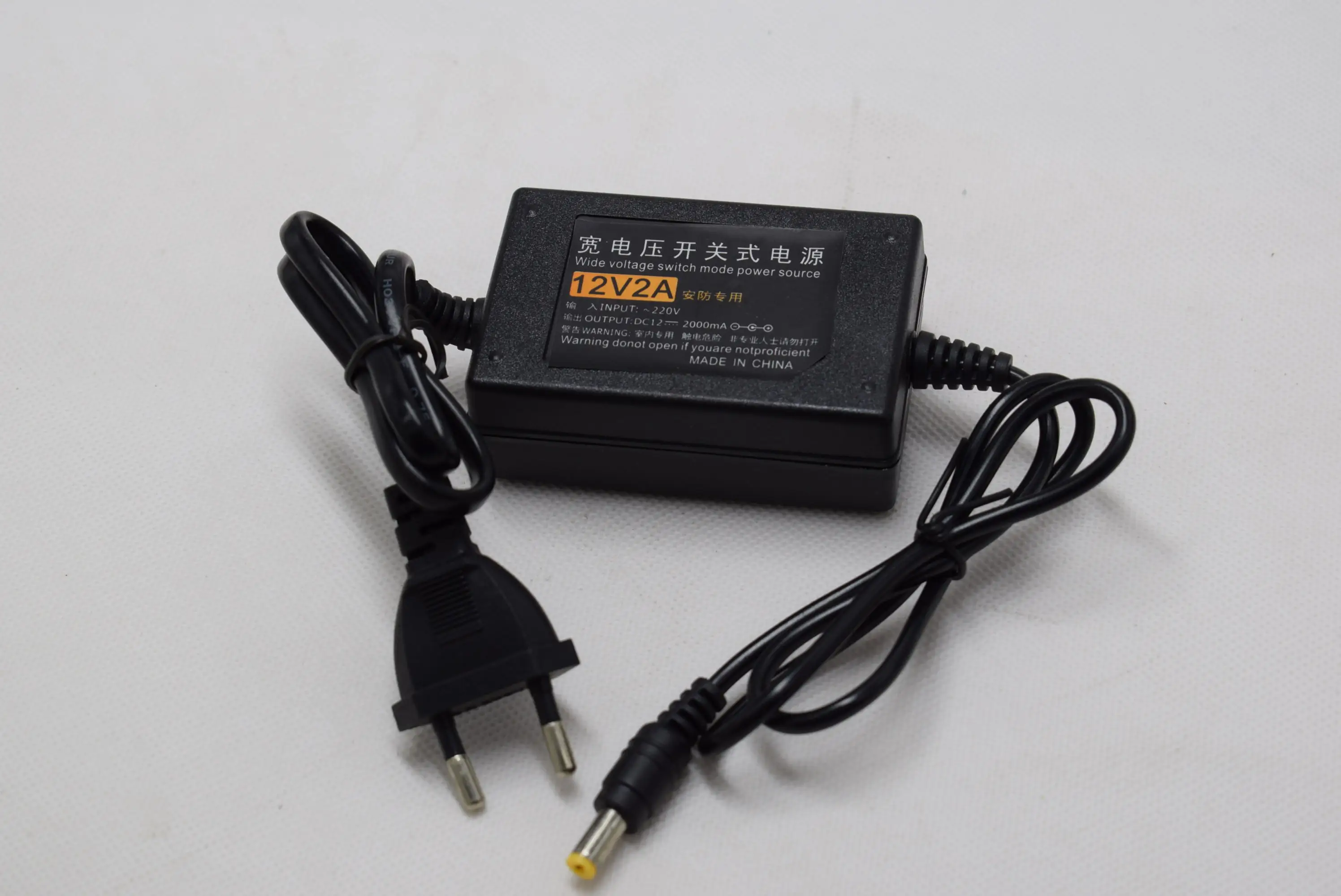 EU-Type-Adapter-DC-12V-2A-CCTV-Security-Camera-Power-Supply-EU-Plug ...