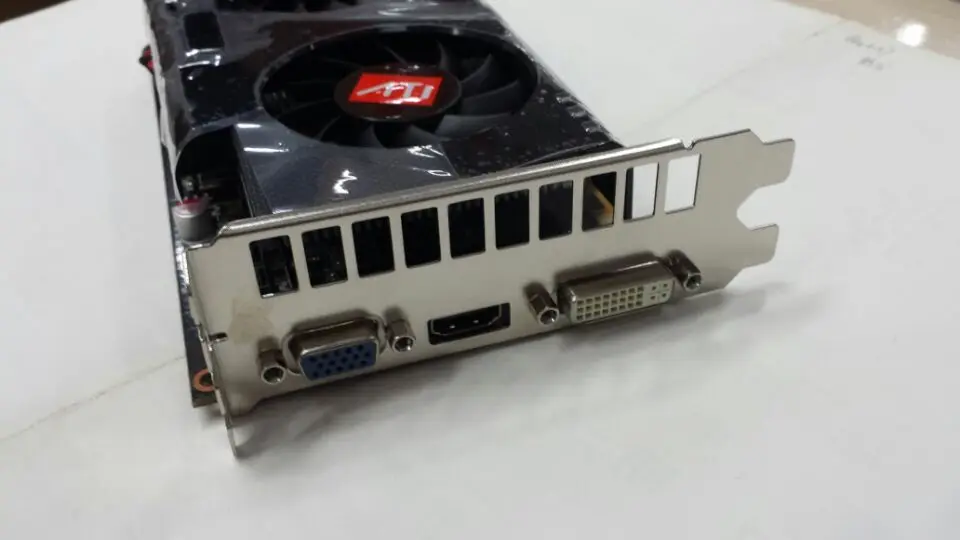 Unsual Radeon HD 7570 With 4GB GDDR5 Graphics Cards Linus Tech Tips | atelier-yuwa.ciao.jp
