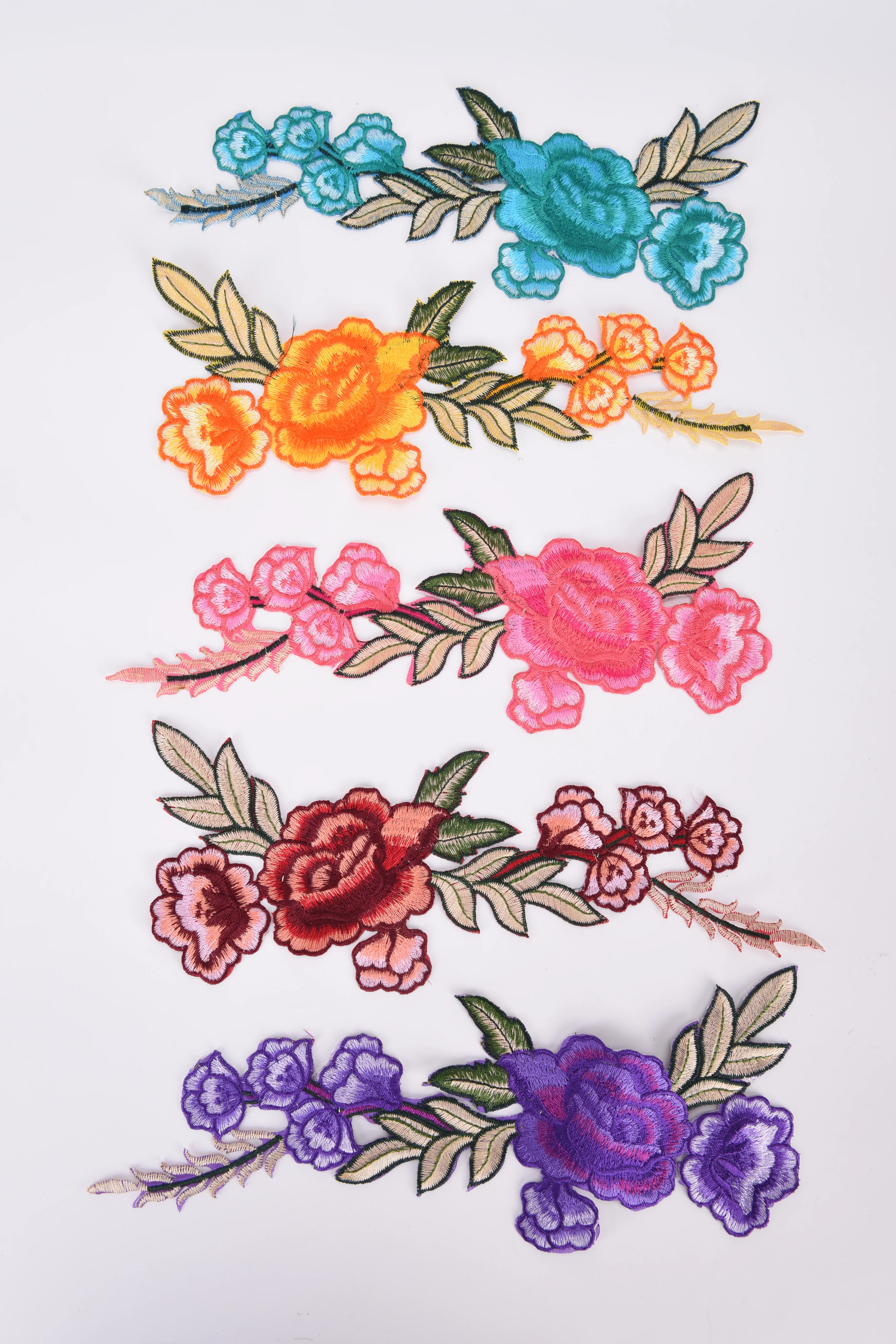 New 2pcs Embroidered Clothing Patches Rose Flower Applique Floral Sew