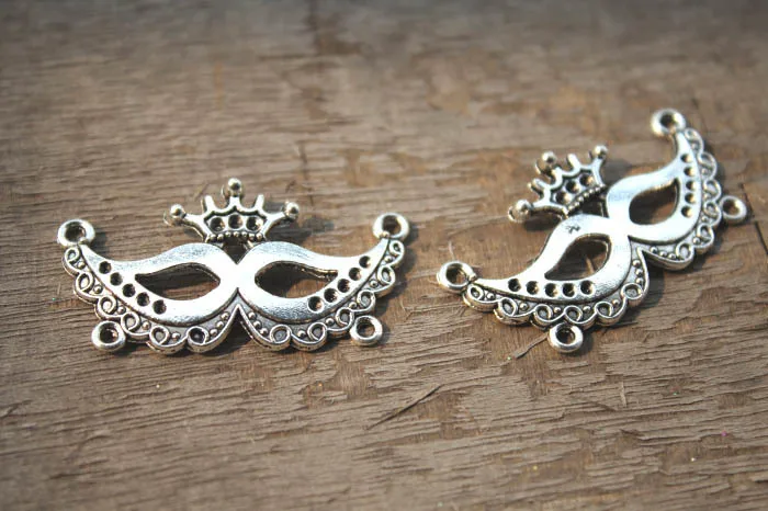 10pcs--mask Charms, Antique Tibetan Silver Huge Crown Halloween Face ...