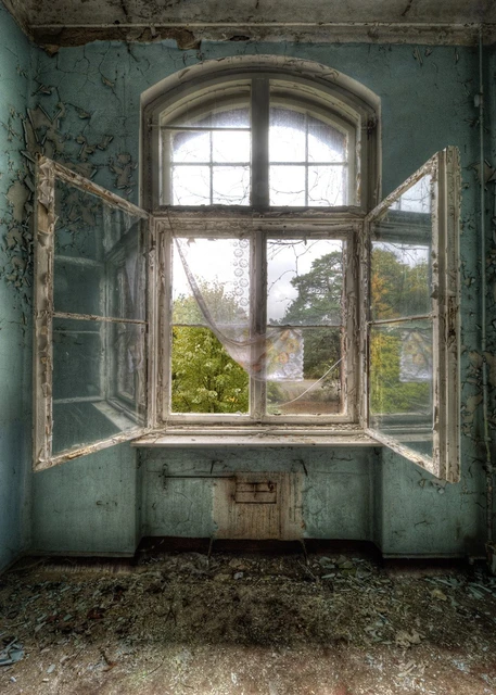 House Glass Window Wallpaper