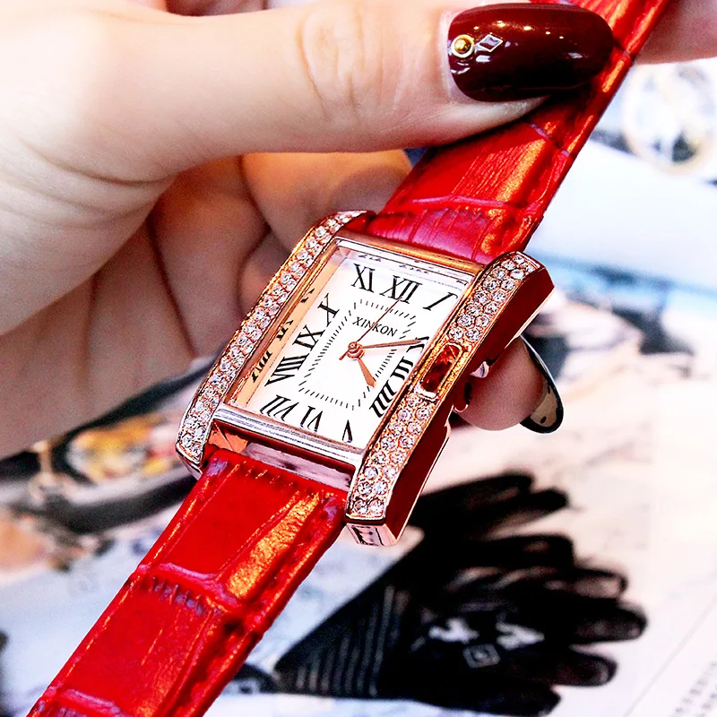 Fashion Casual Retro Quartz Women Wristwatch Roman Numerals Rhinestone