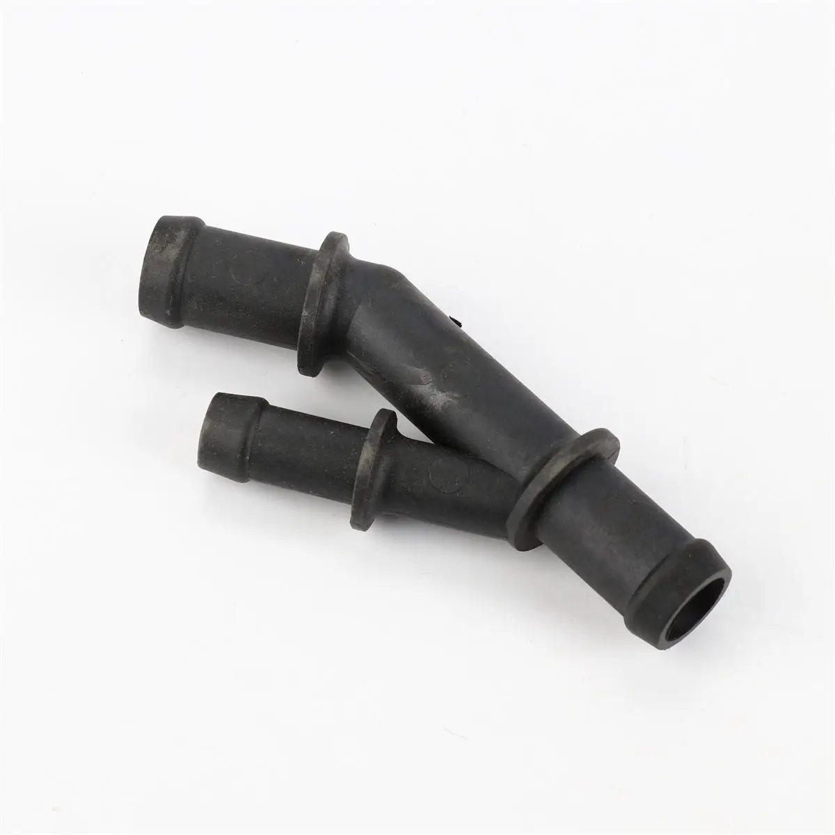 1 ชิ้น Thermostat Coolant Flange สำหรับ Audi TT Phaeton Ibiza 1J0 121 ...