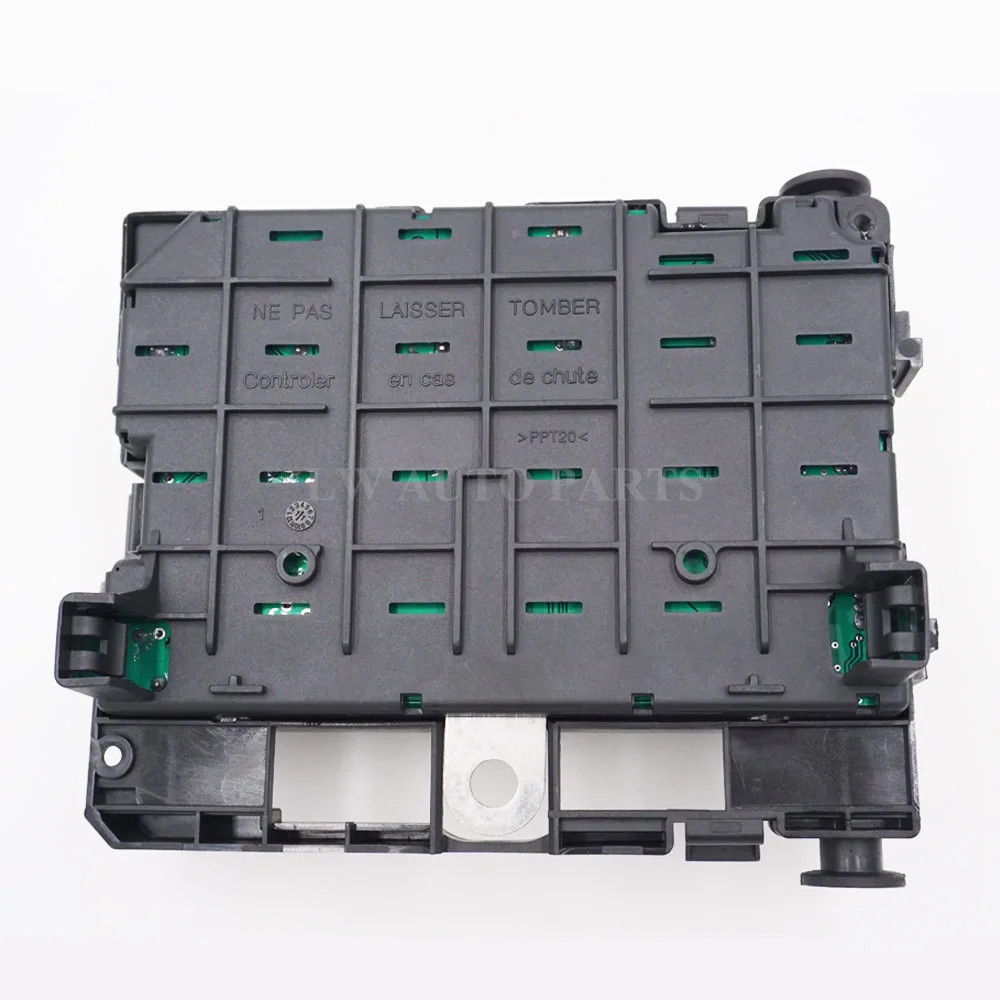 Для PEUGEOT 307 SW 2004 LHD 2,0 HDI BSM модуль управления корпусом ...