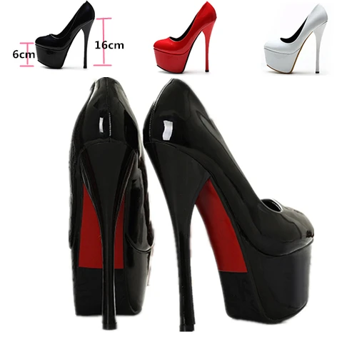 chaussure pour femme a semelle rouge