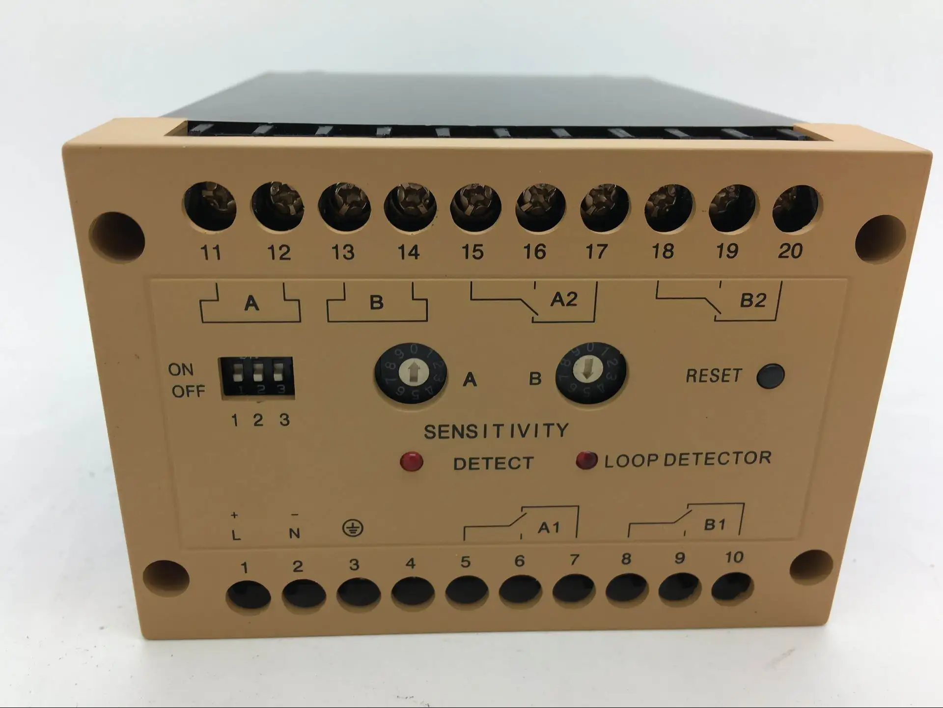 Free Shipping!Good Quality Double Channel Traffic Inductive Loop ...