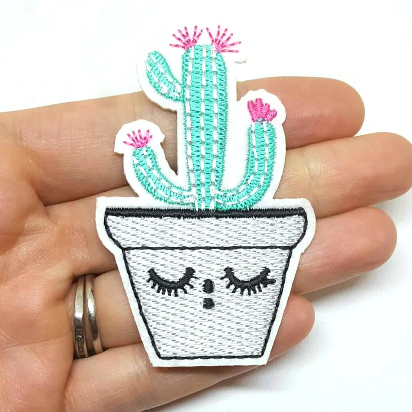 2pcs Pretty Green Cactus Cereus Plant Embroidered Applique Patches Iron