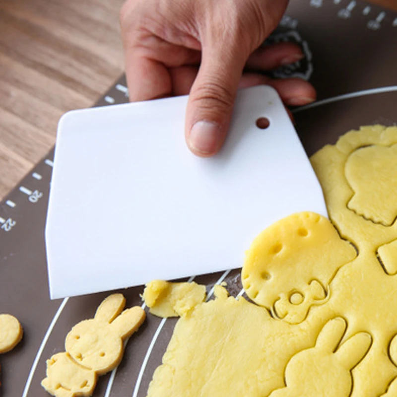 Baking Tools Plastic Scraper Trapezoidal Scraper Small Cream Cake Dough ...