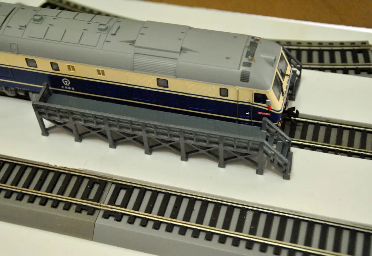 2pcs HO Scale Train model construction scene sand table railway ...