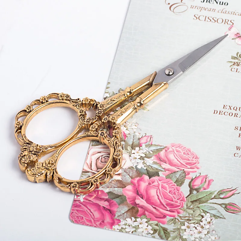 4 Colors European Vintage Floral Pattern Scissors Nail Art Foil Cutter ...