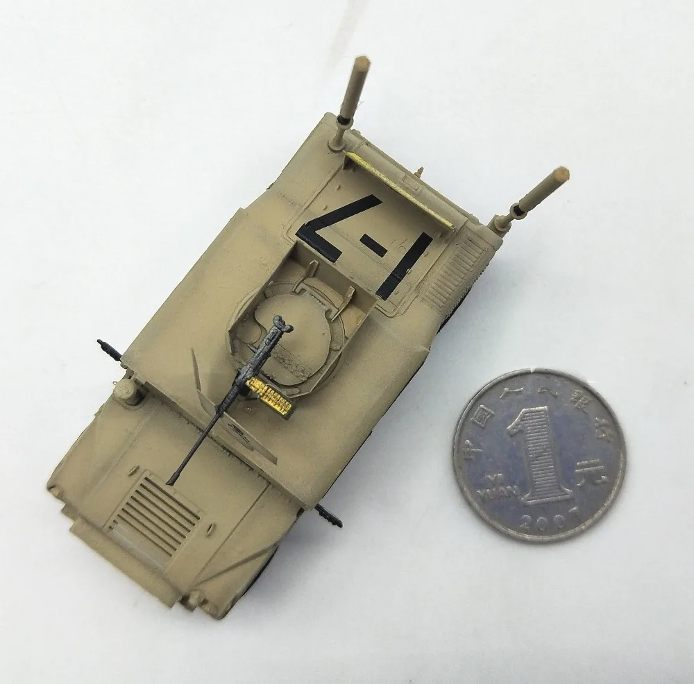1:72 US Army HMMWV M1114 armoured vehicle model Collection model