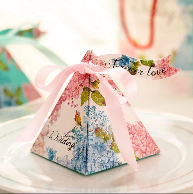 50 x Creative Pink / Blue Floral Triangular Pyramid Wedding Favors ...