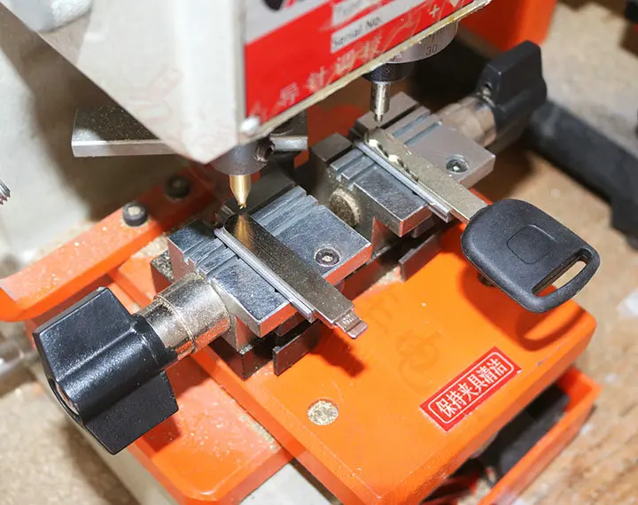 HON66-Hon-da-Car-Key-External-Milling-Clamp-Chucks-For-Milling-Keys ...