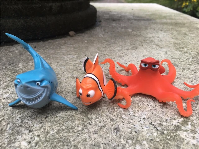 Finding Nemo Bruce Toy