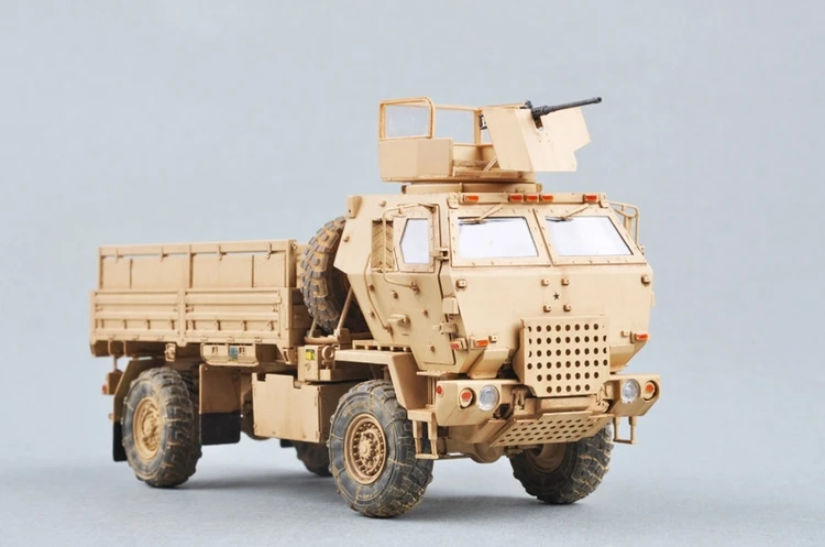 1:35 Scale M1078 Lmtv Armor Cab Trumpeter Assembled Model 1/35 American ...