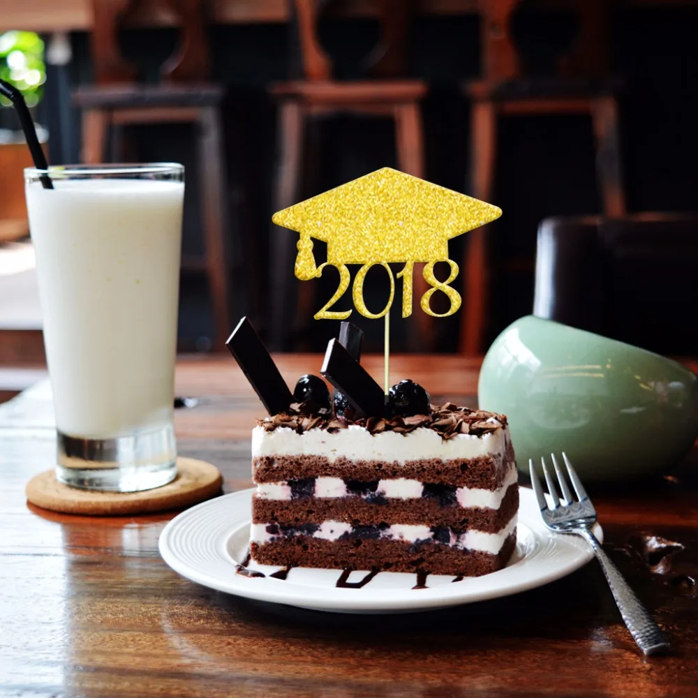 Graduation 2018 Gold Glitter
