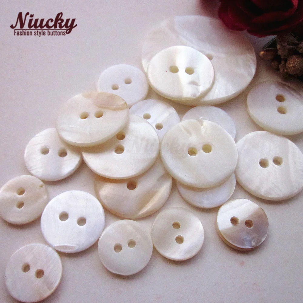 Niucky Botones de concha de agua dulce blanca de 9mm 13mm, 2 agujeros ...