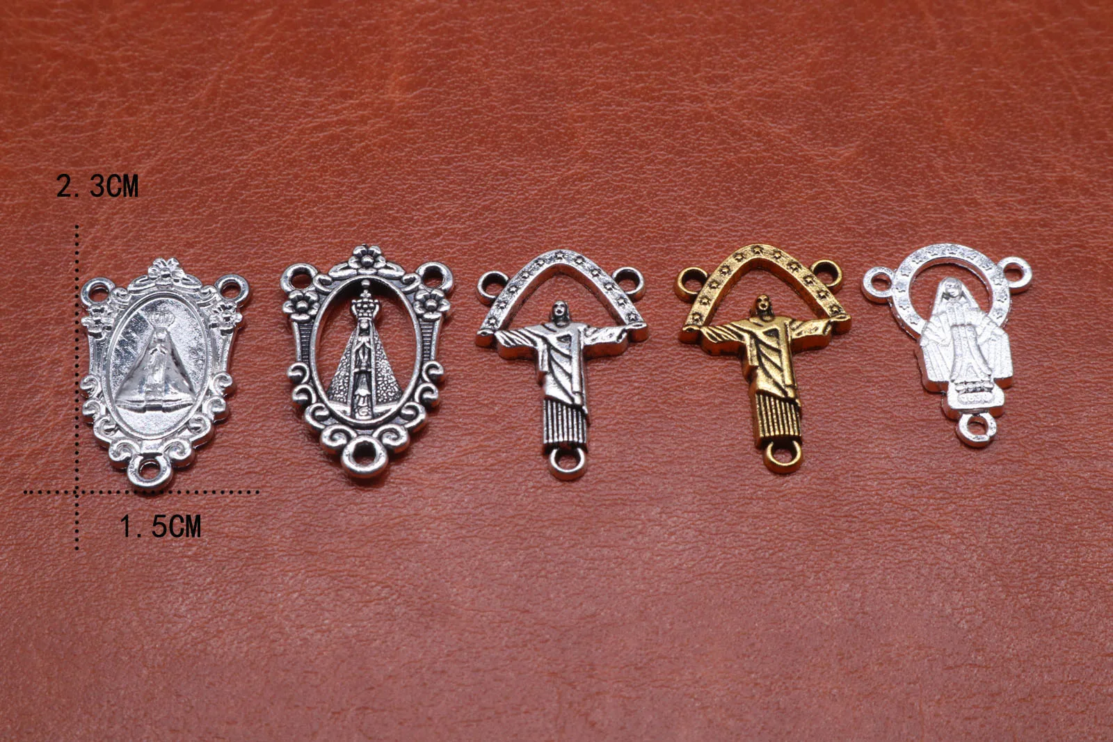 Wholesale 10PCS multiple types of metal religious Dame Jesus triangle ...