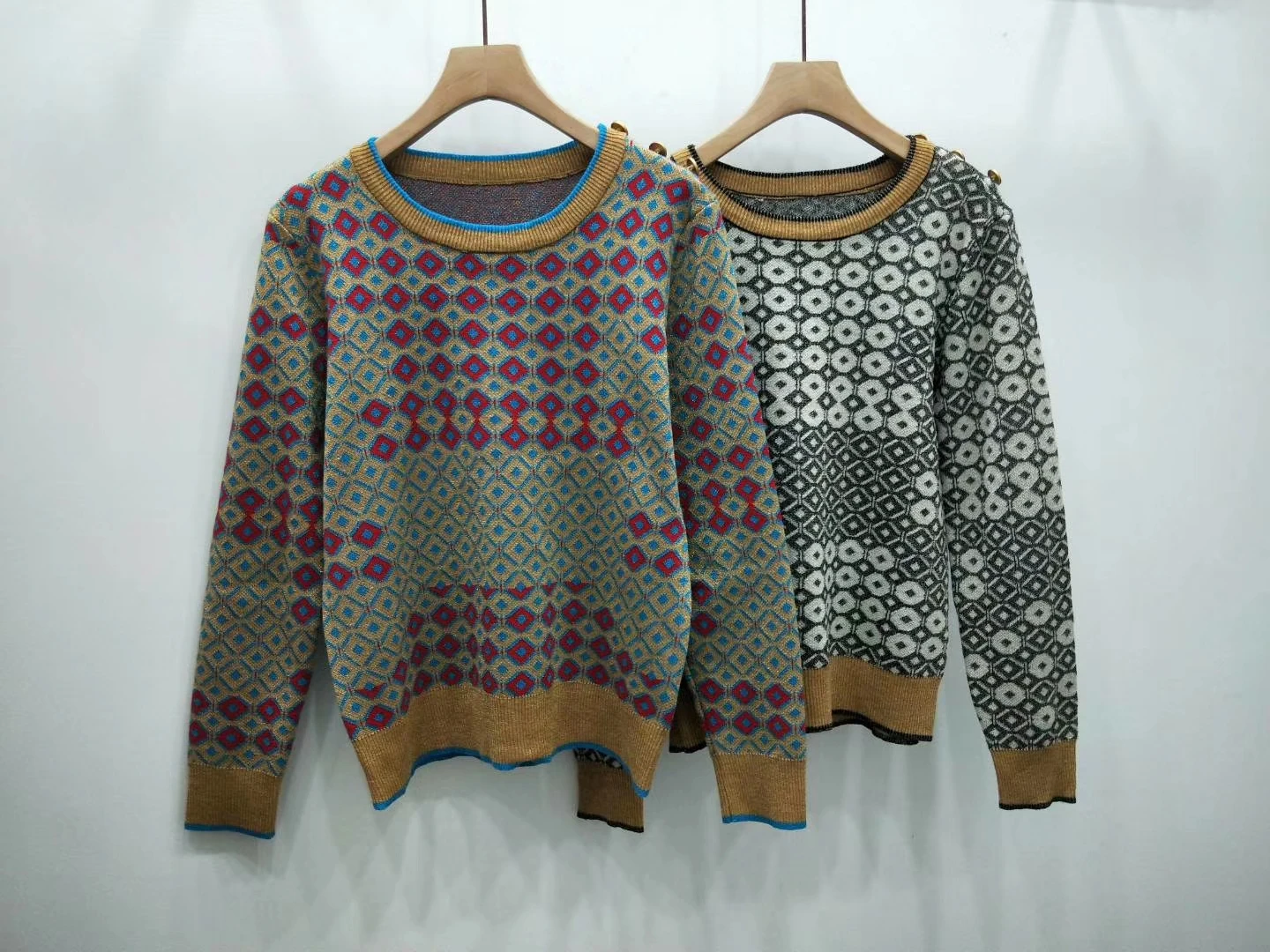 2019 Autumn Winter Women White Geometric Weaters Black Ladies Pullover