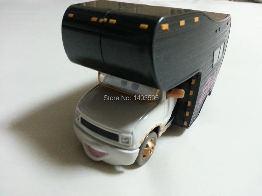 Pixar Cars Deluxe ELVIS RV Metal Diecast Toy Car 1:55 Loose Brand New ...