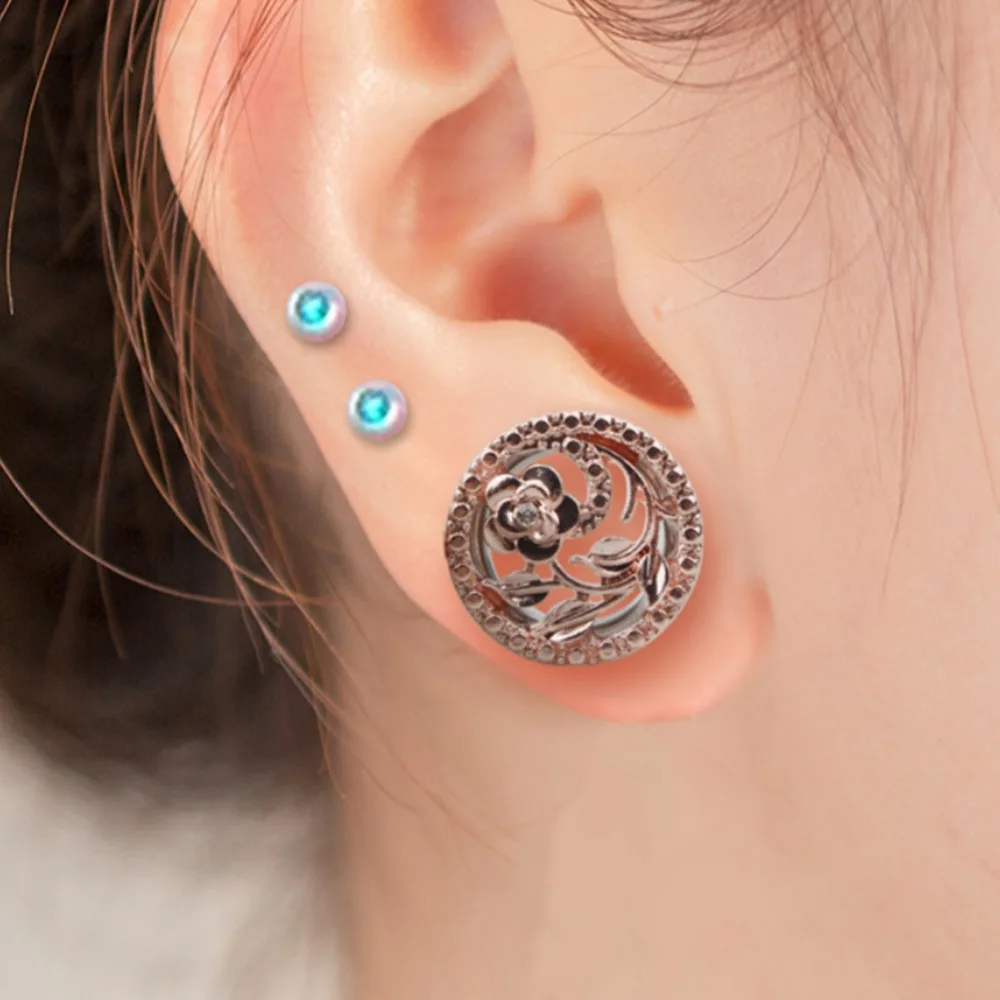 1 Pair Fashion Flowers Saddle Ear Plugs Crystal Stainless Steel Ear ...