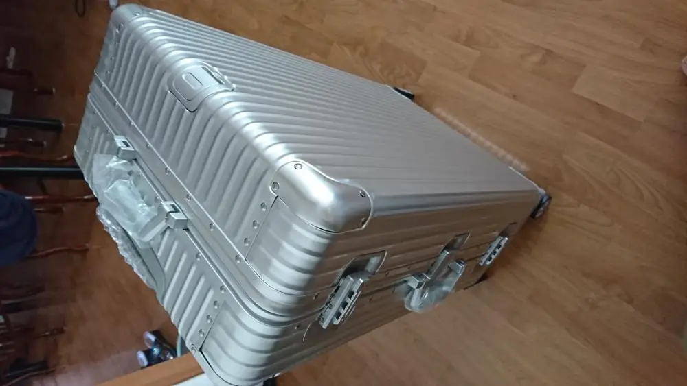 Aluminum Luggage Lightweight Travel Suitcase - Life Changing Products